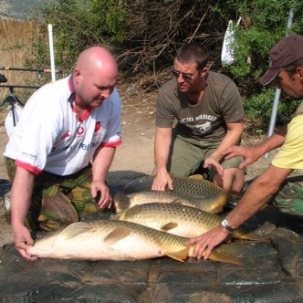 amazing ebro carp fishing with friend nick shattock