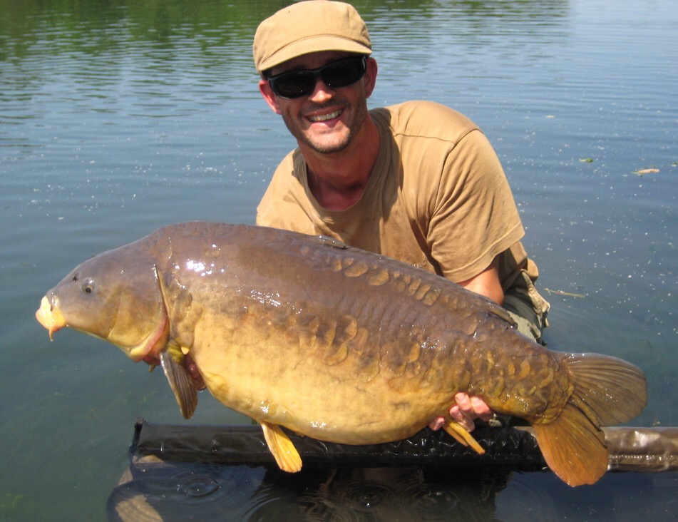 Walthamstow carp, having to work for it! - Life on the bank