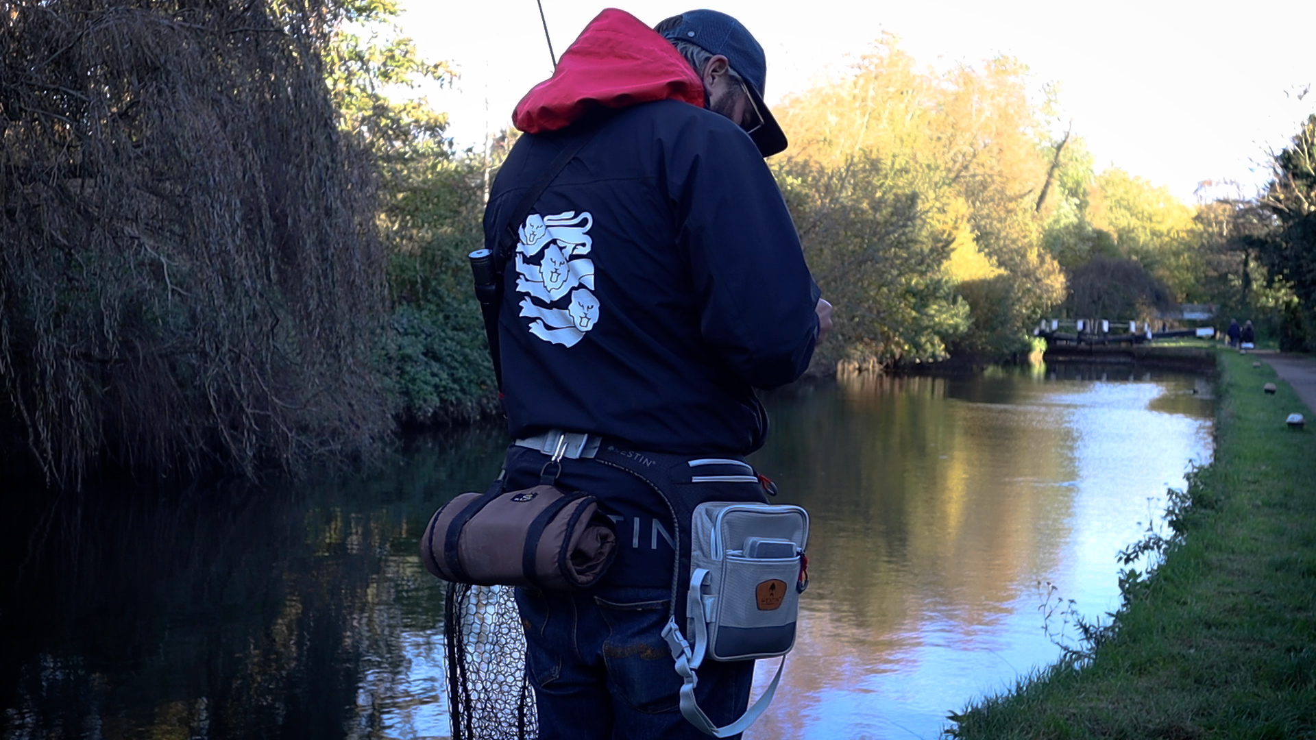 How to catch perch with lures on the canal