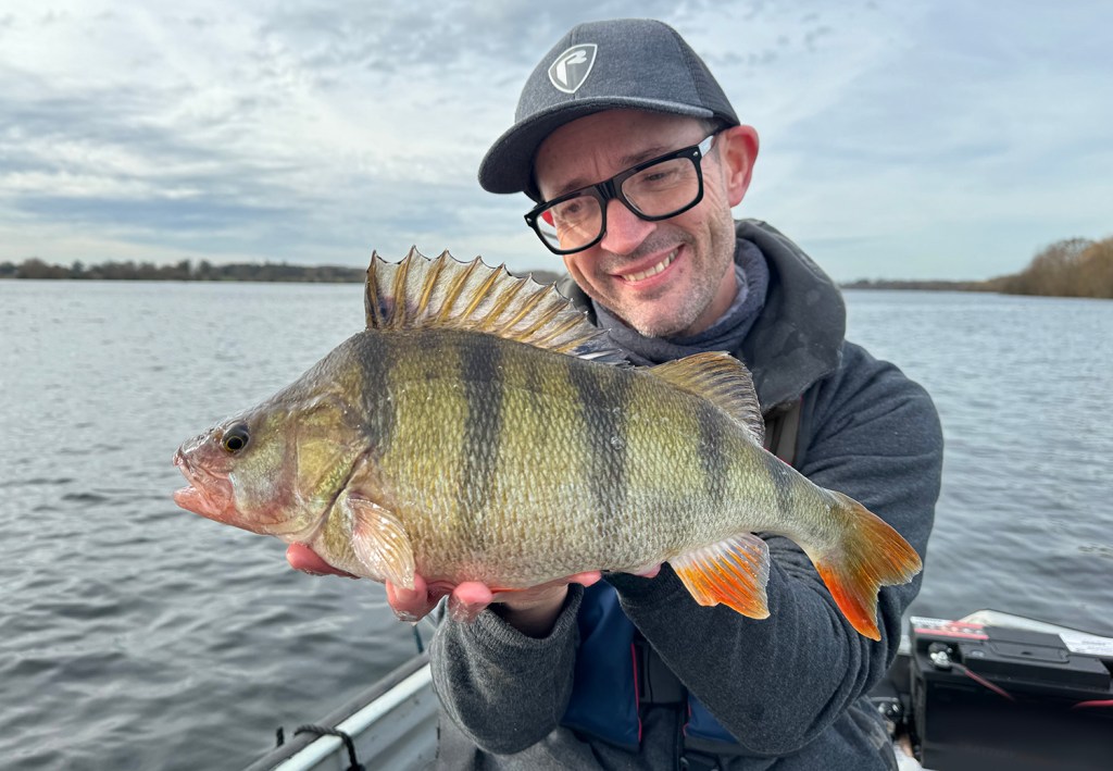 Lake Fishing for Big Perch - Life on the bank
