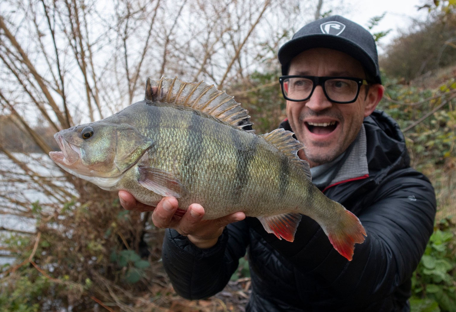 Lake Fishing for Big Perch - Life on the bank