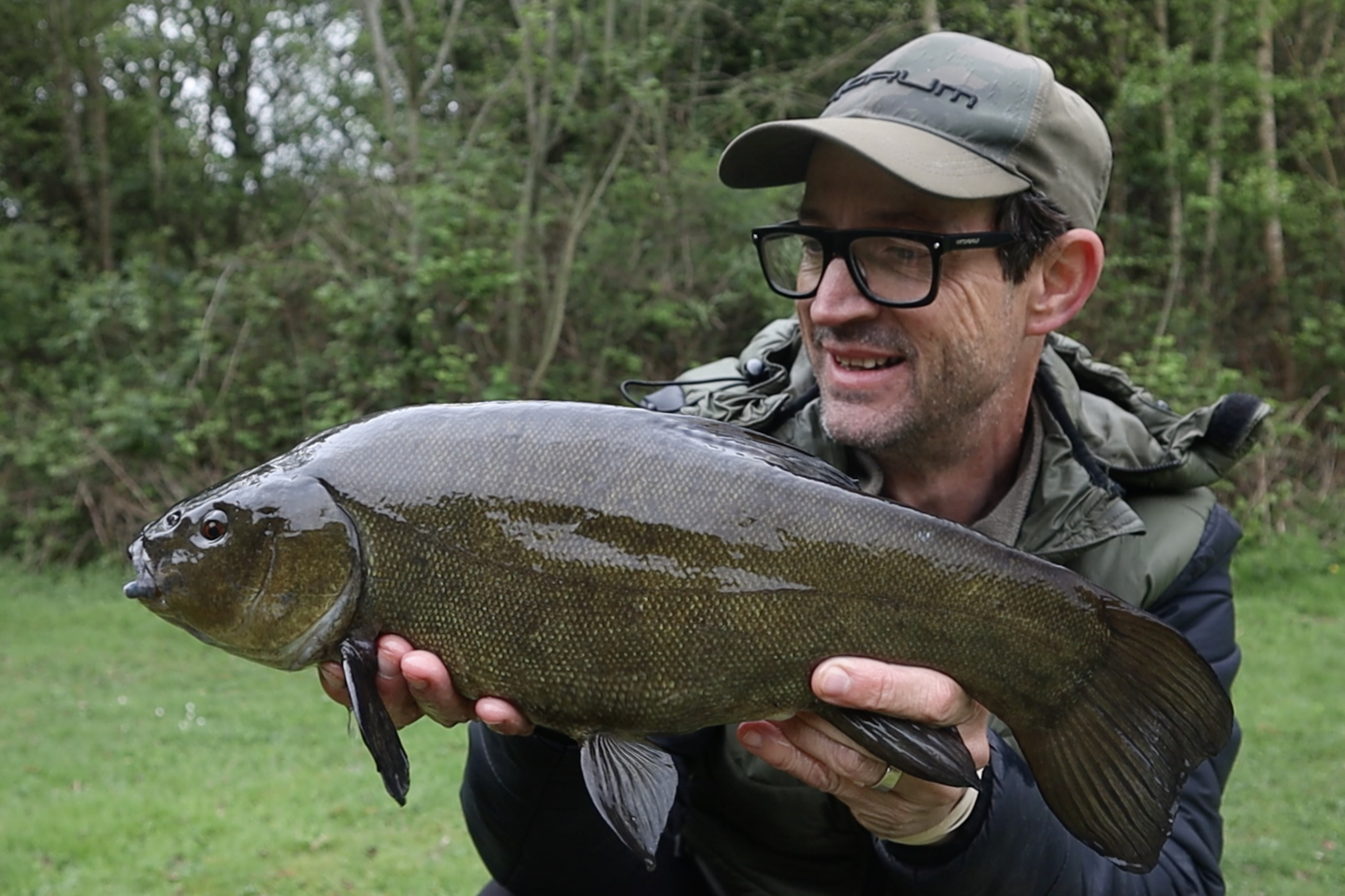 Early Spring Tench Tactics - Life on the bank